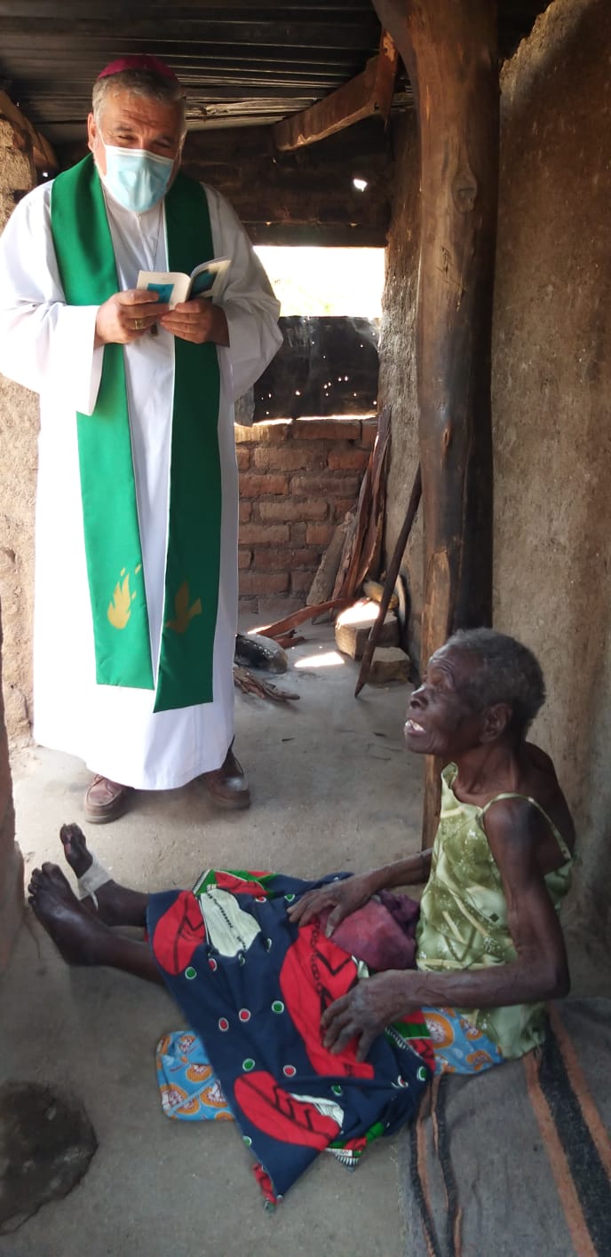 Diocese de Tete - Moçambique - Chitima: Reunião do Bispo de Tete com os ...