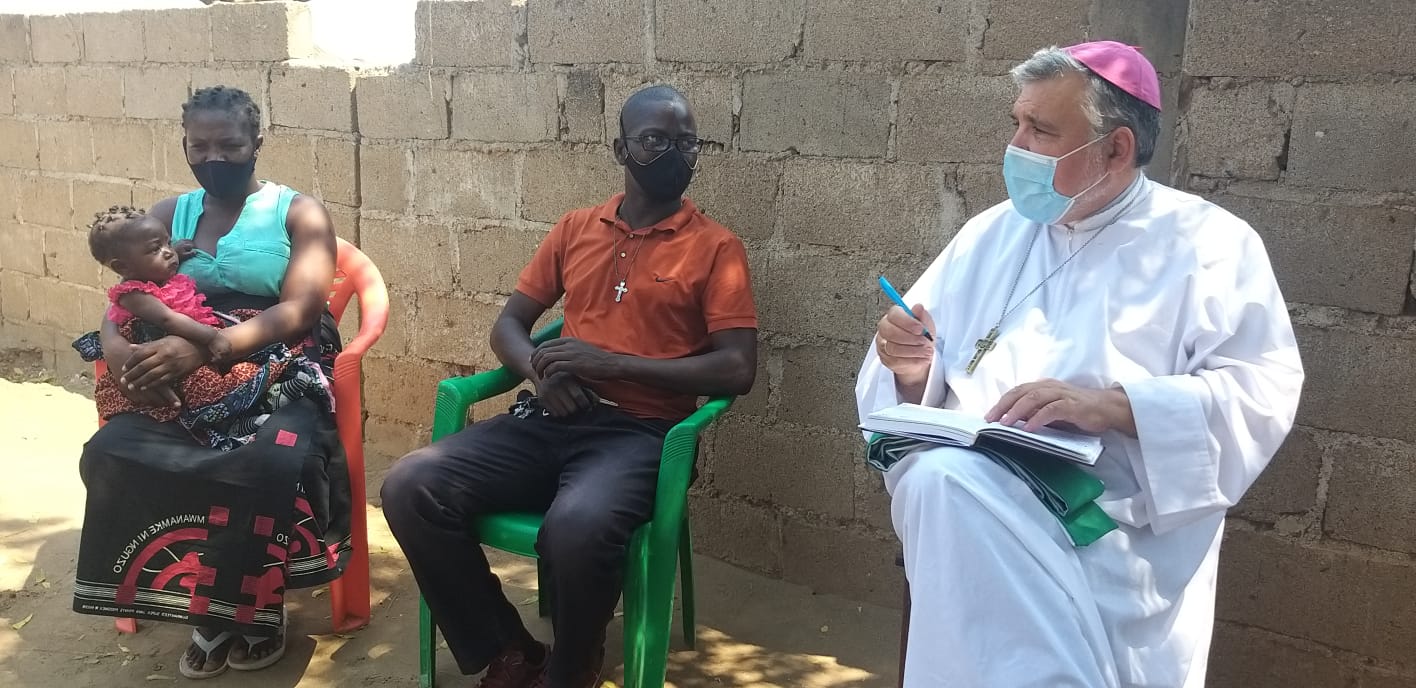 Diocese de Tete - Moçambique - Chitima: Reunião do Bispo de Tete com os ...
