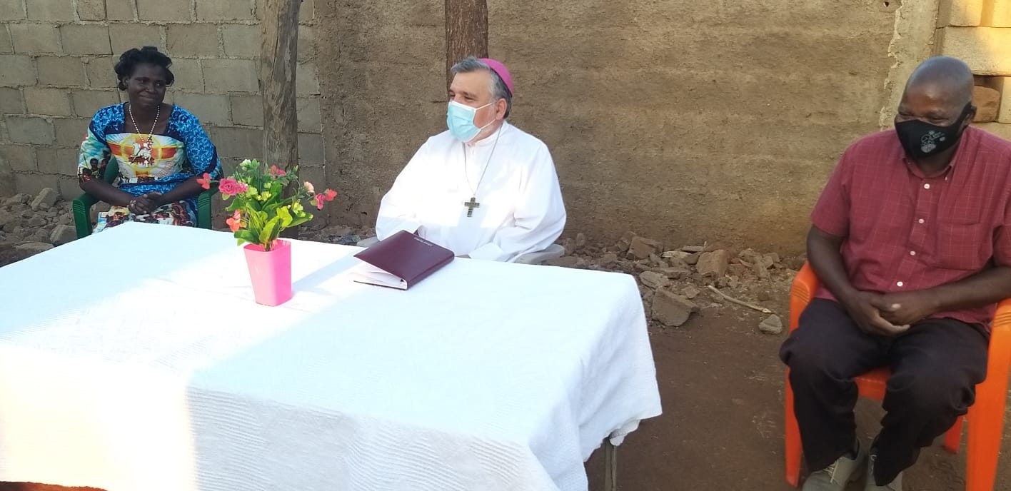 Diocese de Tete - Moçambique - Chitima: Reunião do Bispo de Tete com os ...